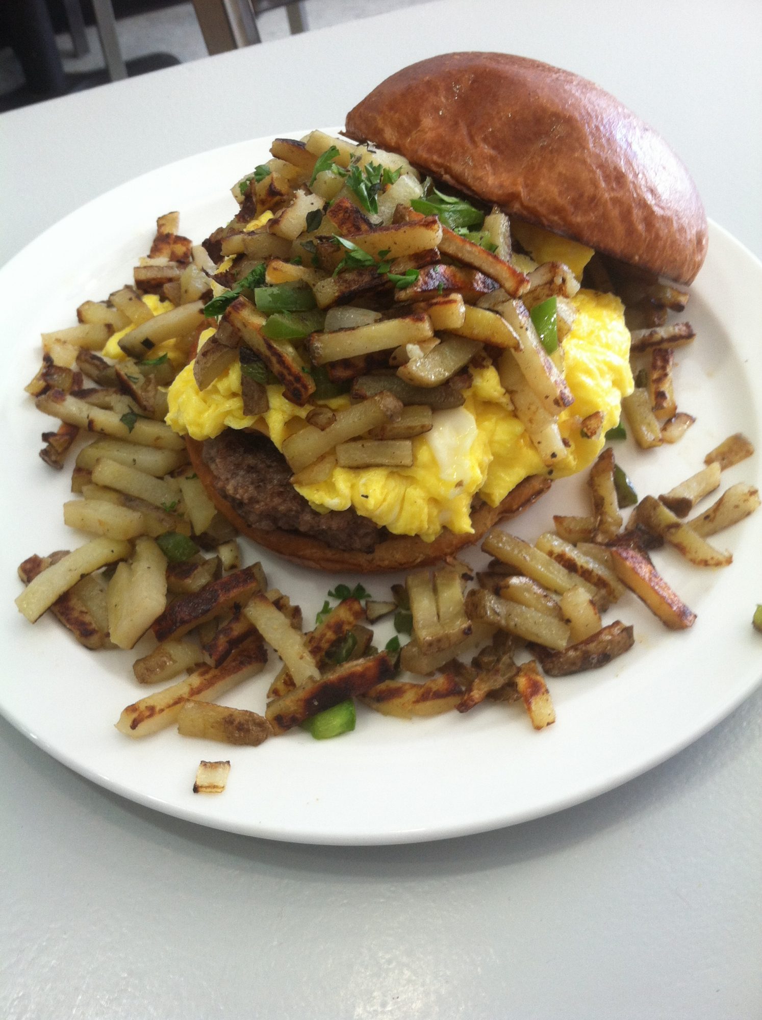 Breakfast_Burger - Voyage Chicago | Chicago City Guide