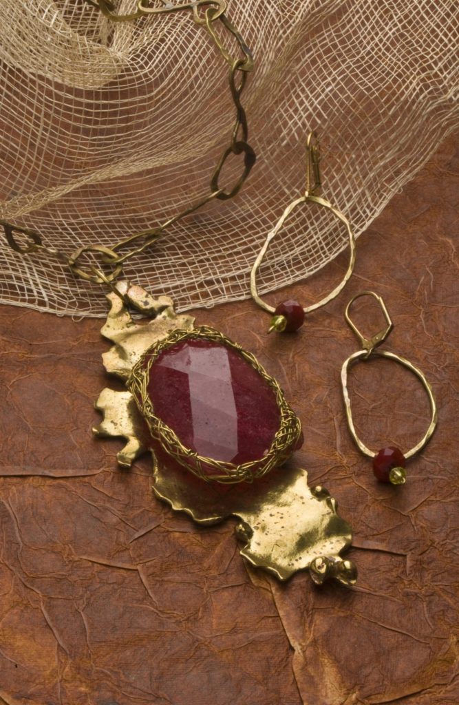 Meet Sheila Myrcik of Sheila Designs in Edgewater – Voyage Chicago ...