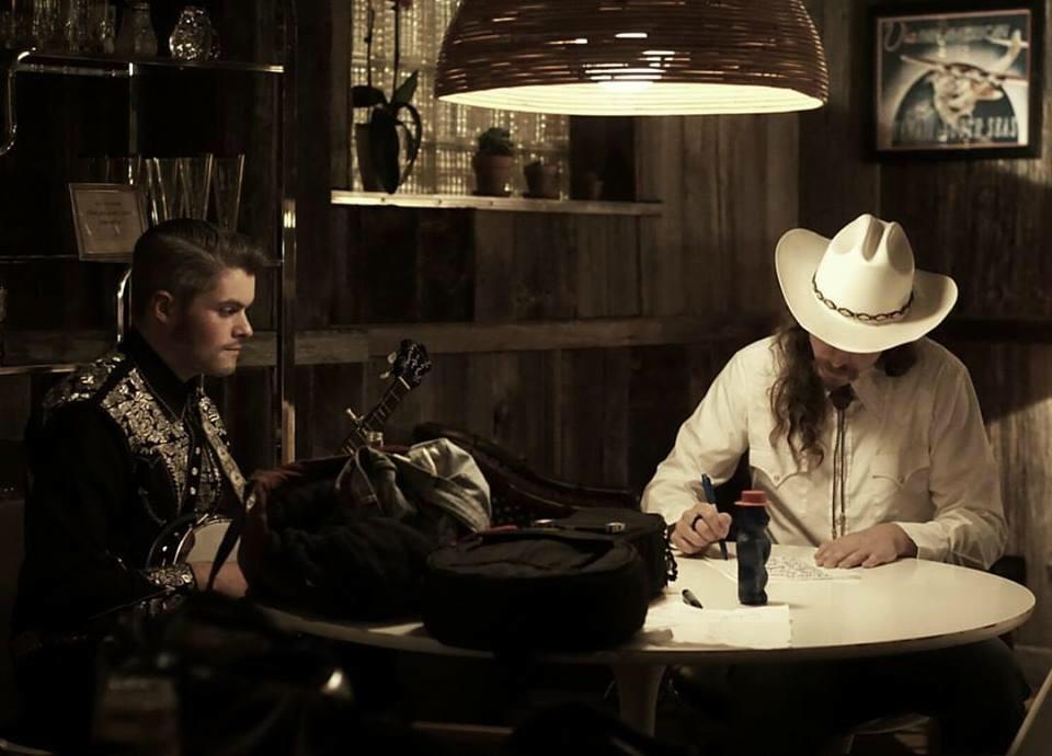 earp_and_george_at_clipper_table - Voyage Chicago | Chicago City Guide