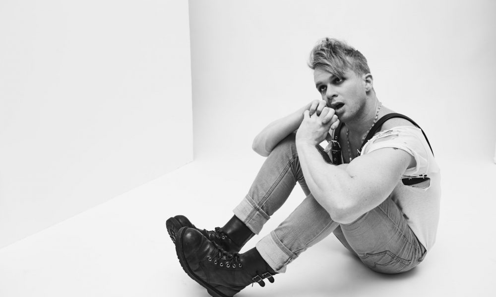 Meet Garek, Artist, Singer-Songwriter and Poet in Chicago - Voyage ...