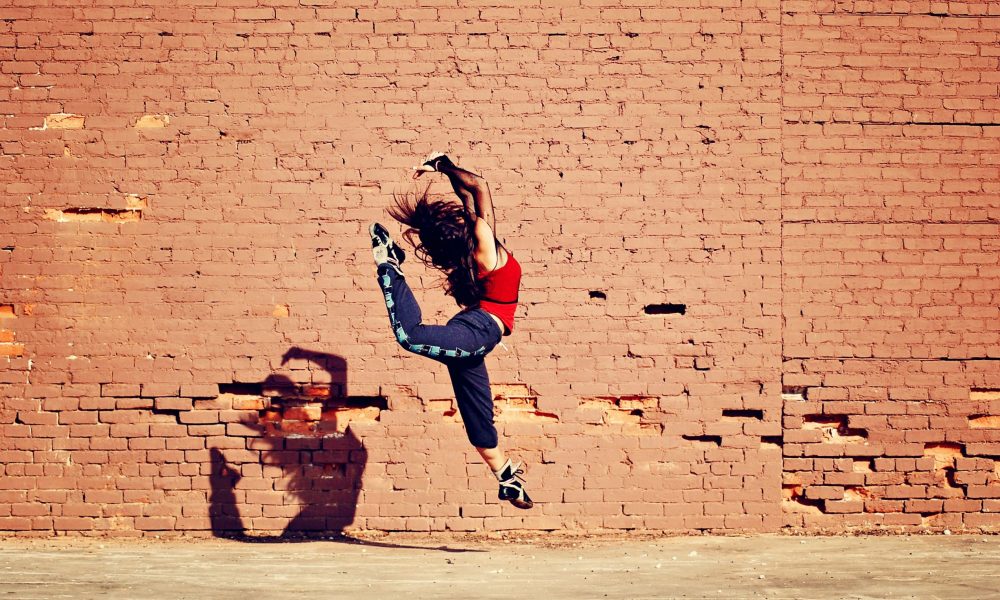 Meet Jessica Miret in Downtown - Voyage Chicago | Chicago City Guide
