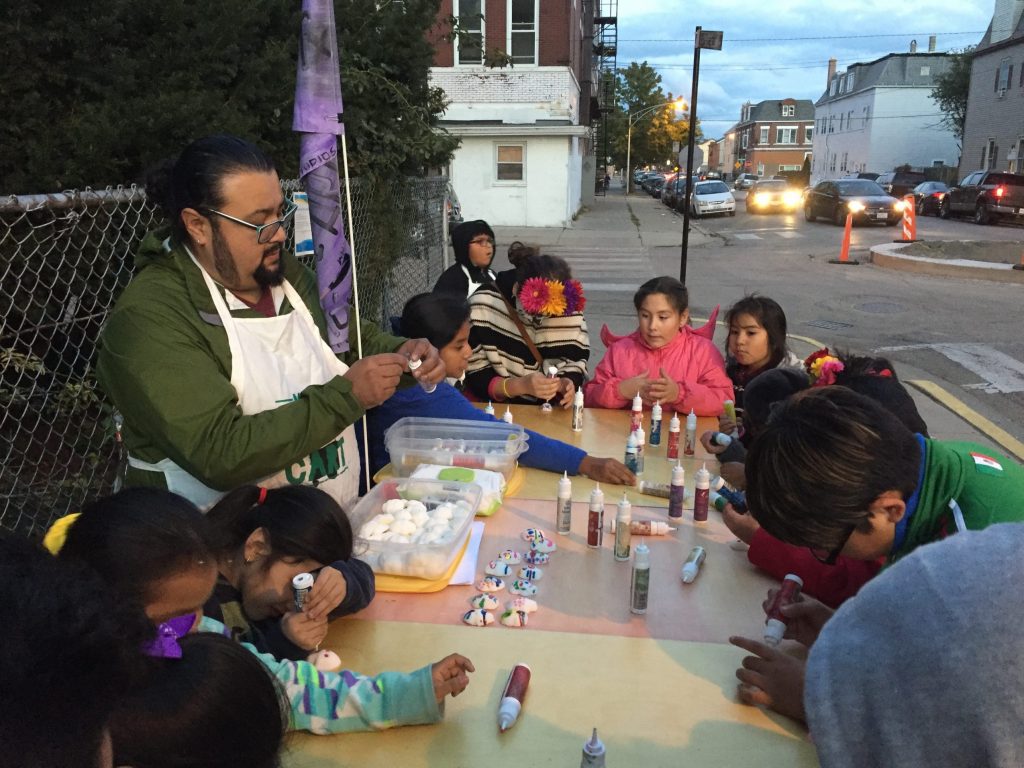 Meet William Estrada of Mobile Street Art Cart in Little Village and ...