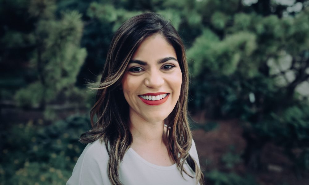 Meet Beatriz Cruz of Beatriz Cruz Photography in Chicagoland - Voyage ...