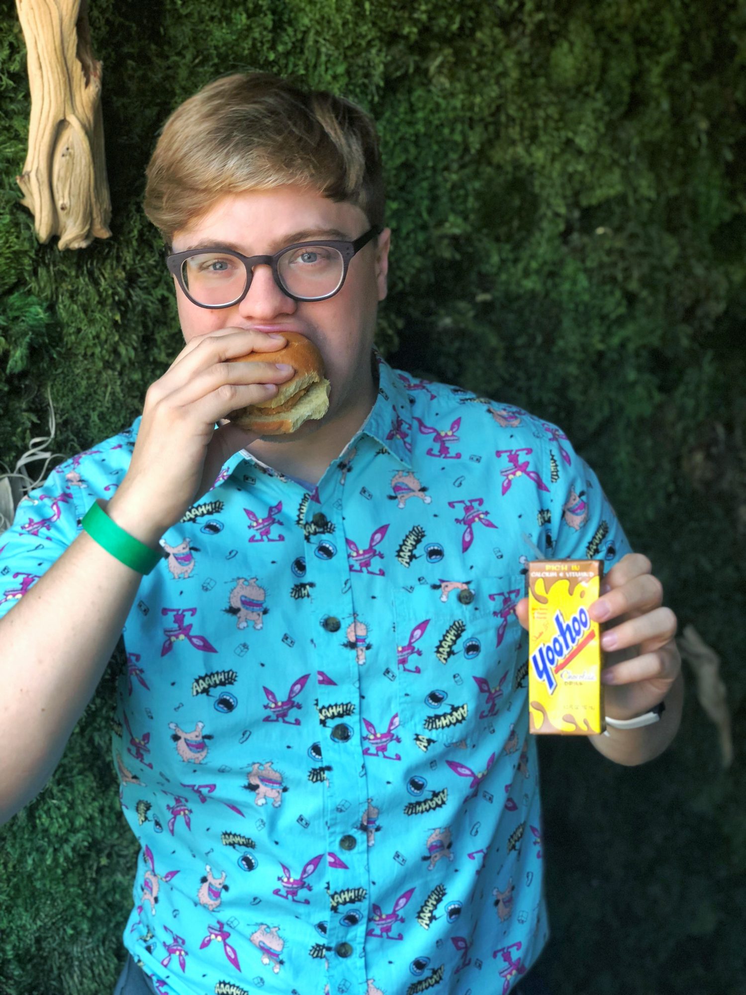 Meet Alex Jewell of @bestfoodalex in South Loop - Voyage Chicago ...